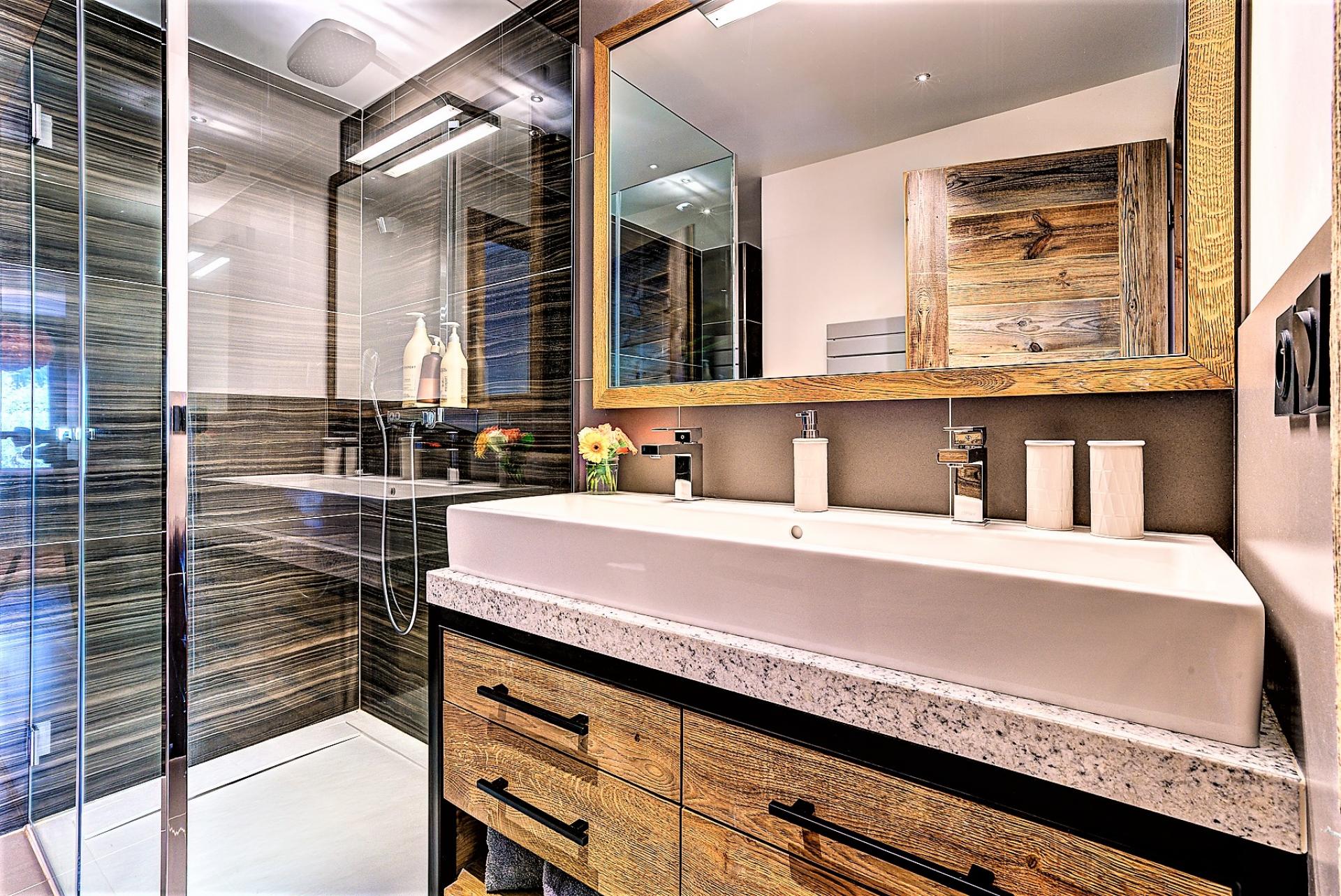 Property CHALET AUTHENTIQUE | Grand Properties Collection