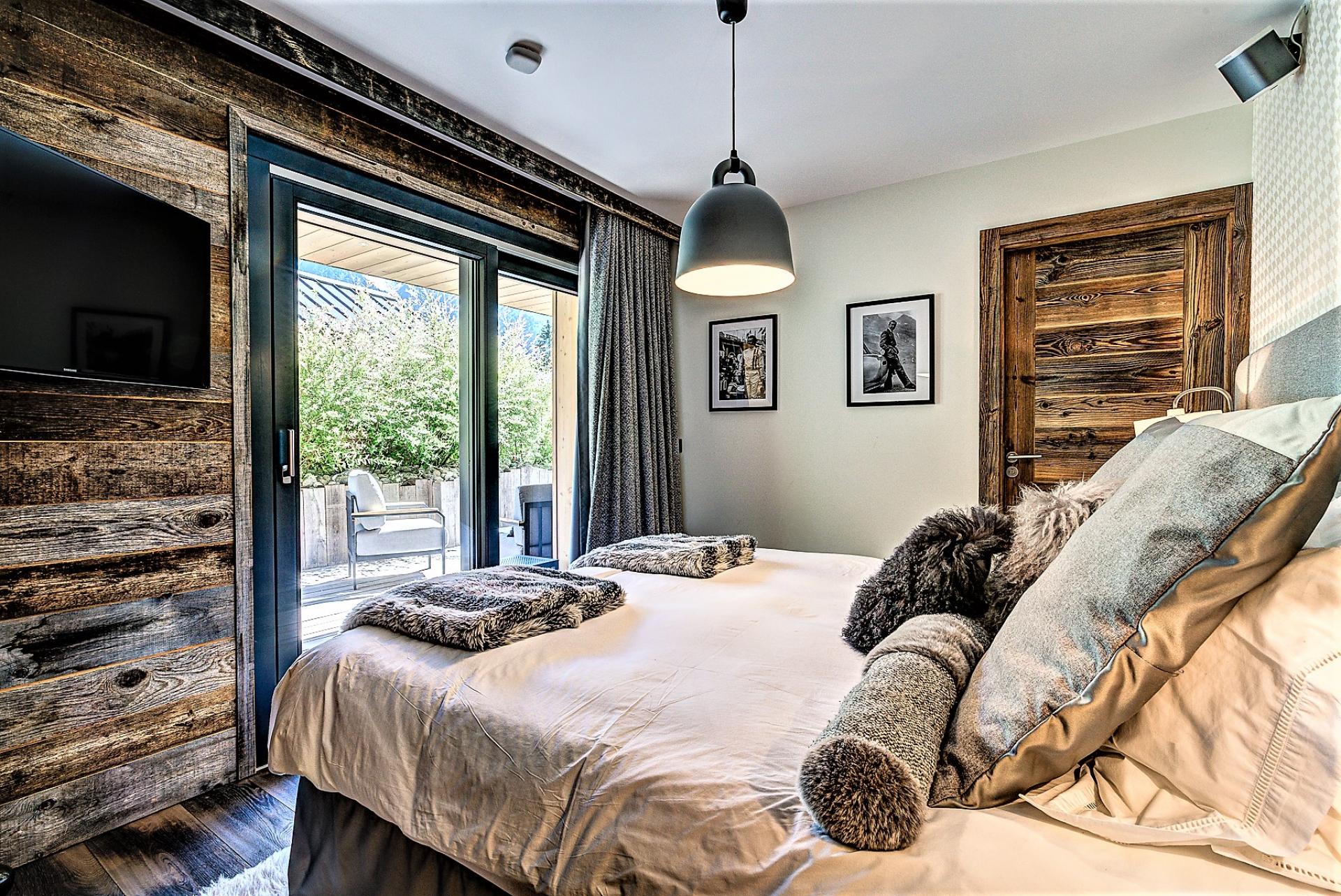 Property CHALET AUTHENTIQUE | Grand Properties Collection