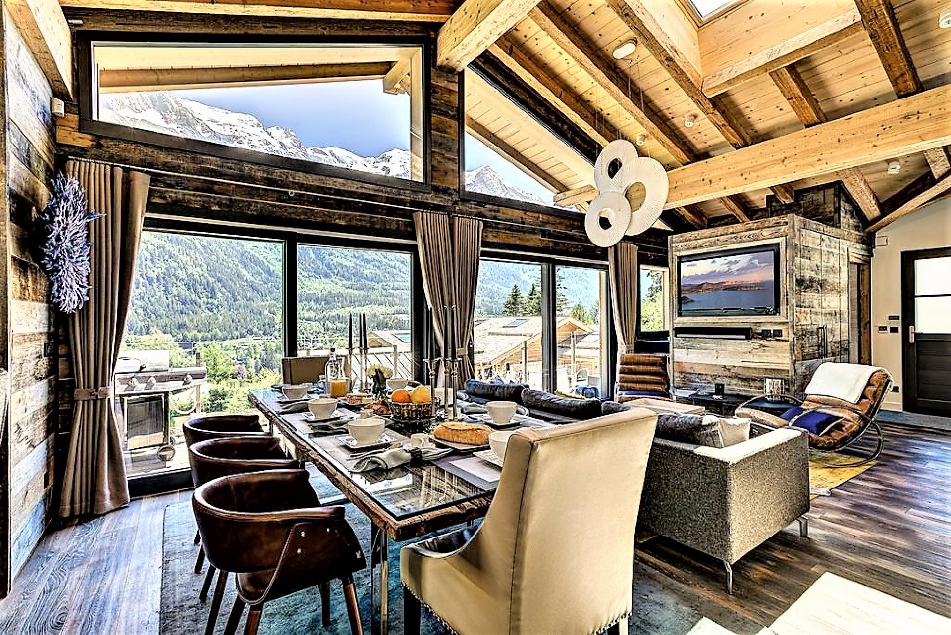 Property CHALET AUTHENTIQUE | Grand Properties Collection